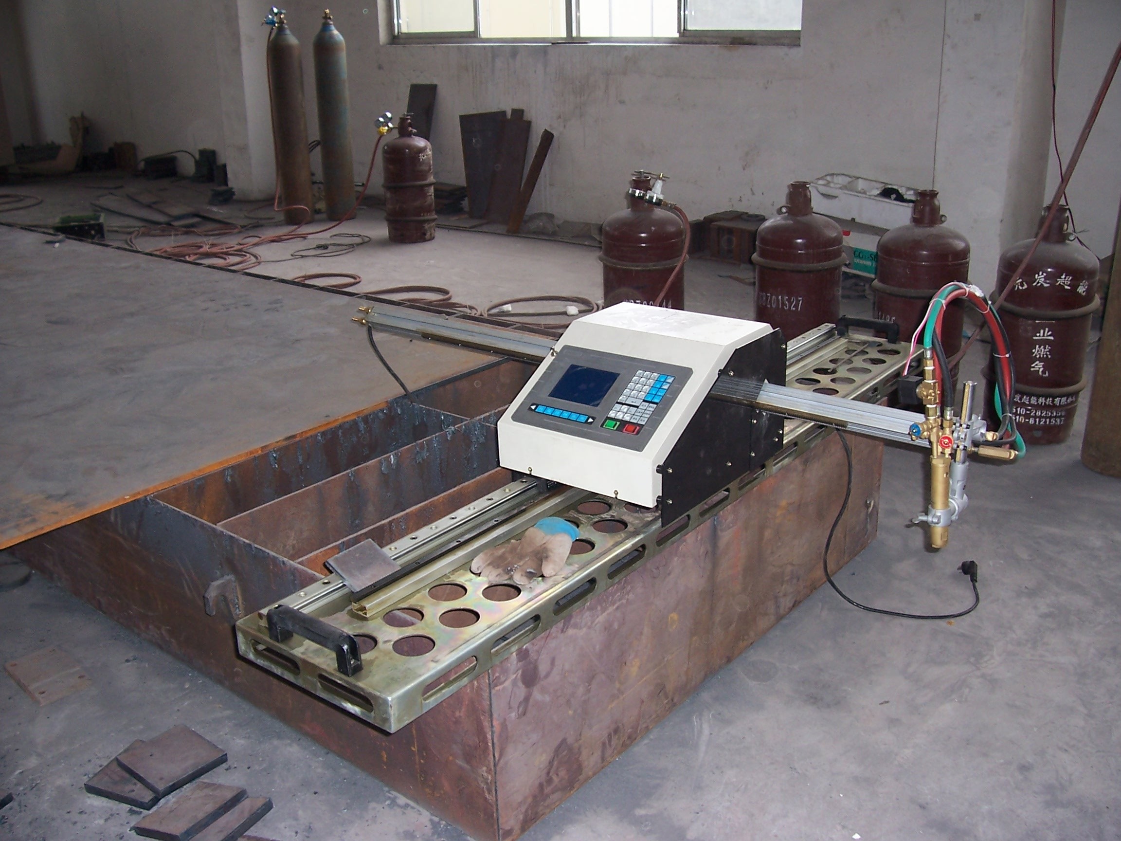 Cortadora portátil de llama del CNC, máquina de poste ligero para ...